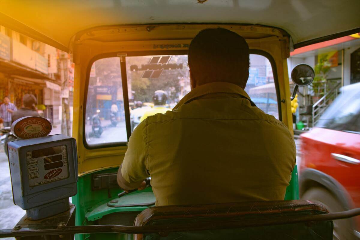 🛺 How to complain against high auto rickshaw charges? - The Local Brief
